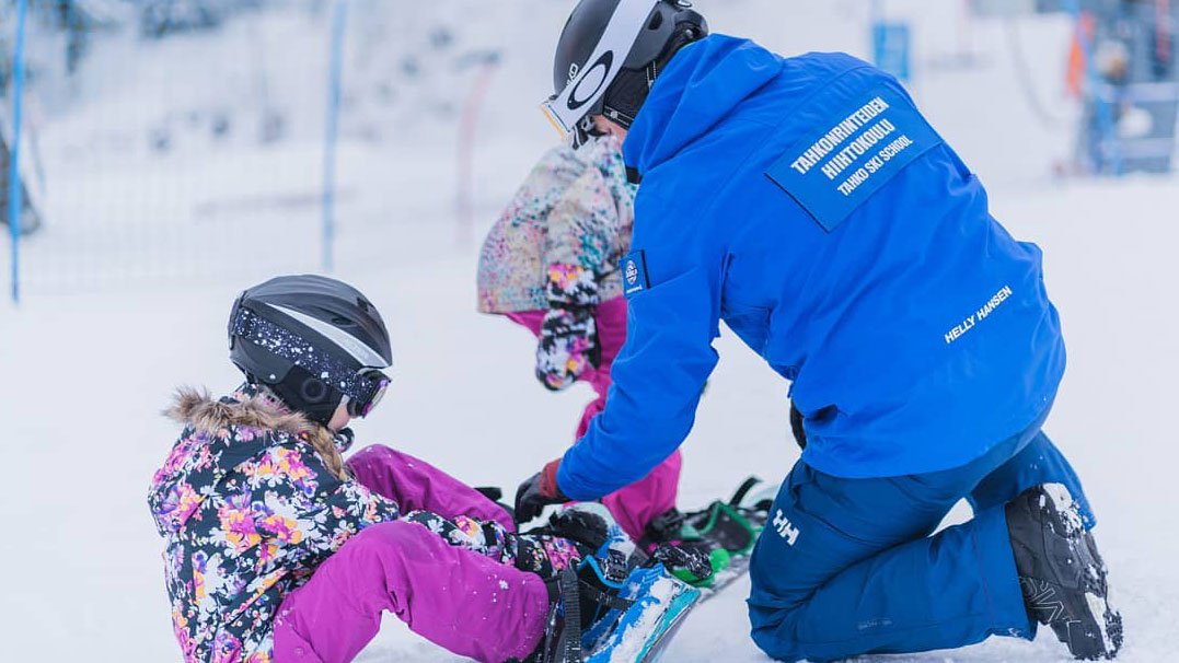 Laskettelu ja lumilautailu | Tahko