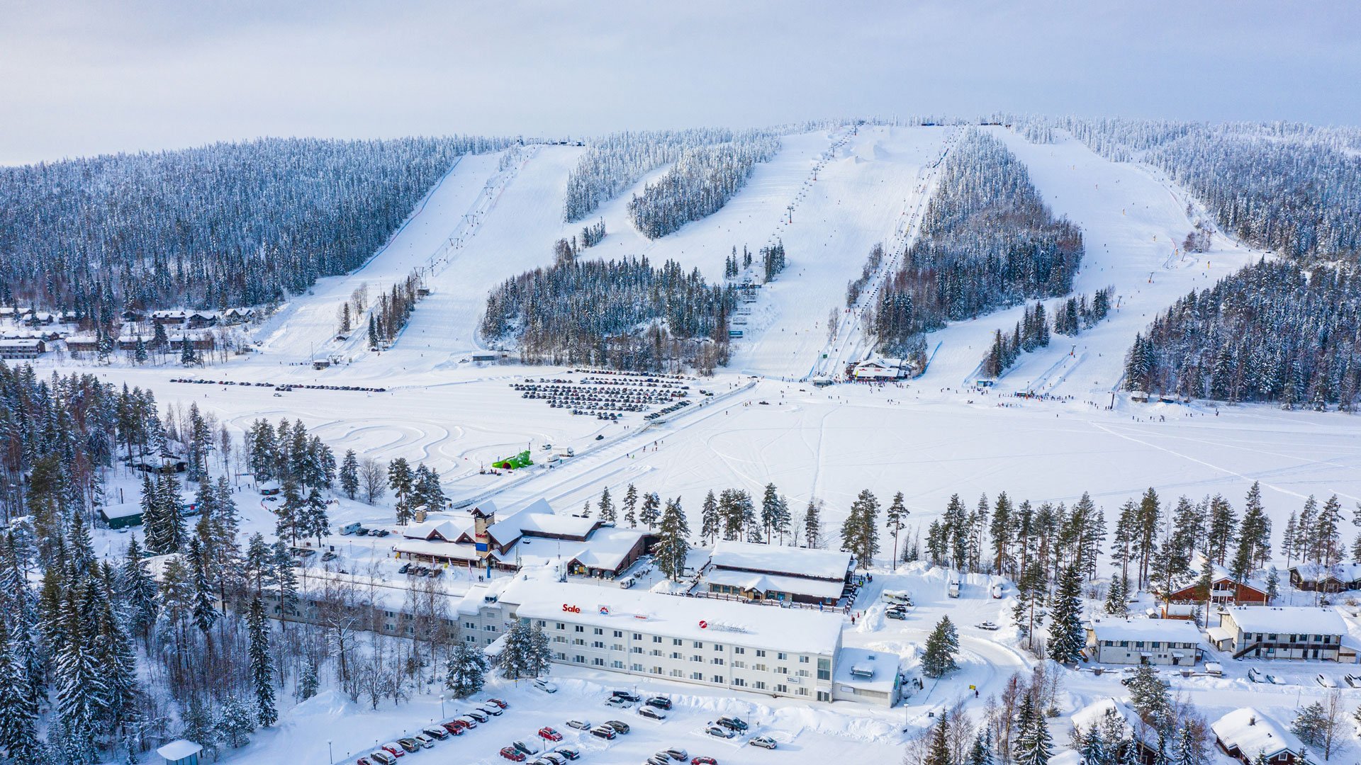 Laskettelu ja lumilautailu | Tahko