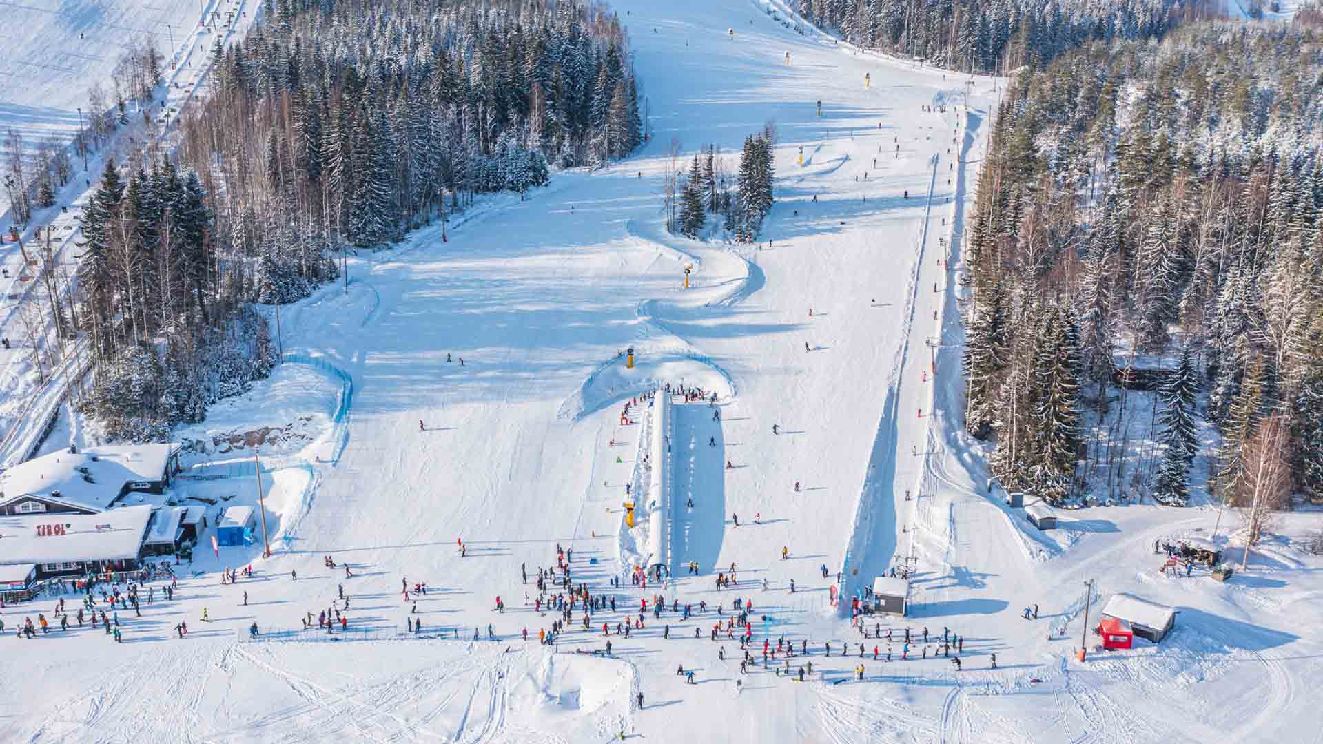 Laskettelu ja lumilautailu | Tahko